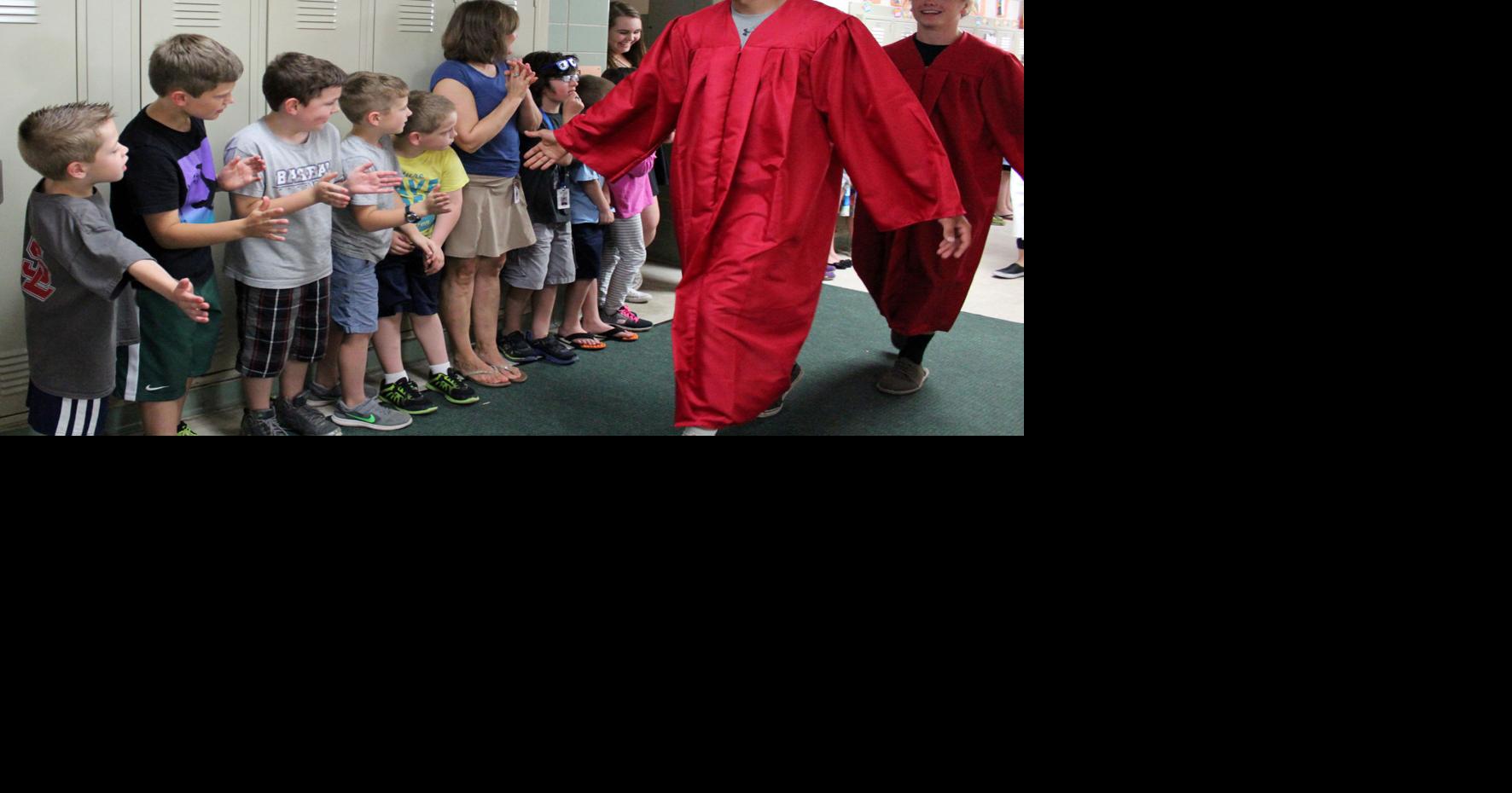 Graduating Spring Lake High School seniors visit elementary schools ...