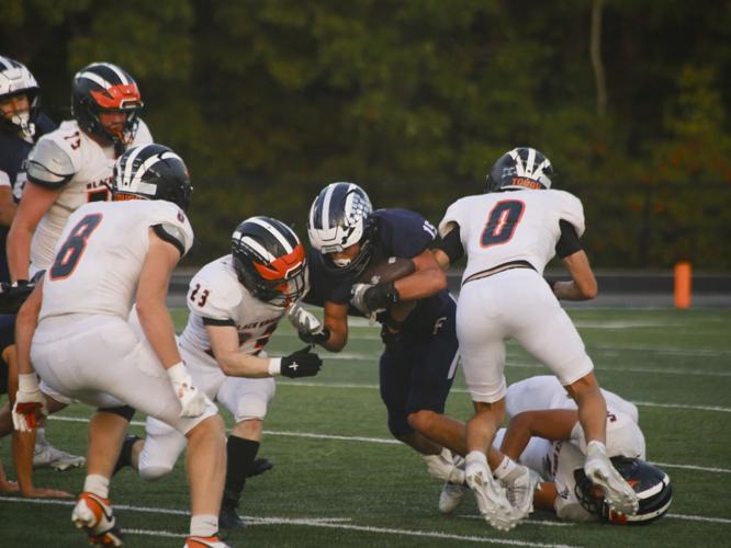 Belding's run game overwhelms Fruitport in OK Silver battle | Sports ...