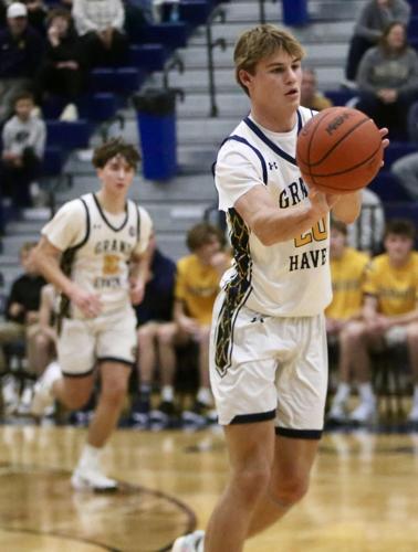 Balanced roster fuels confidence for Bucs basketball | Sports ...