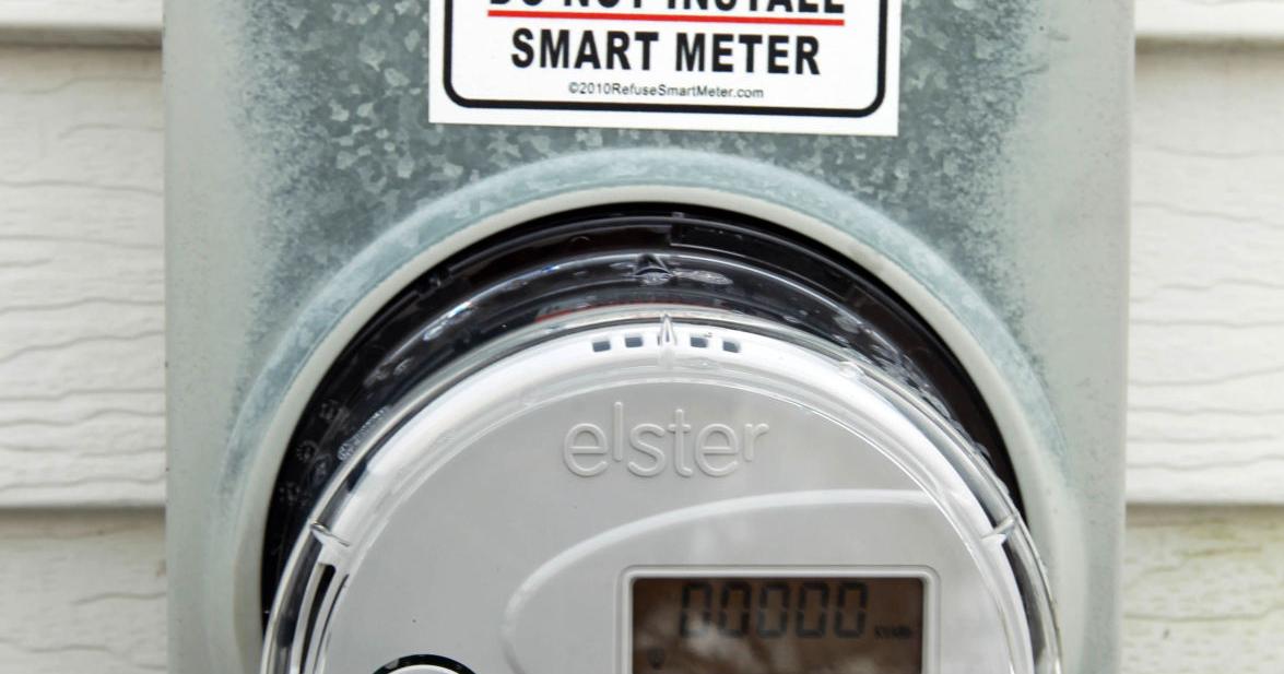 Issue of smart meters draws crowd to Lansing | Environment ...
