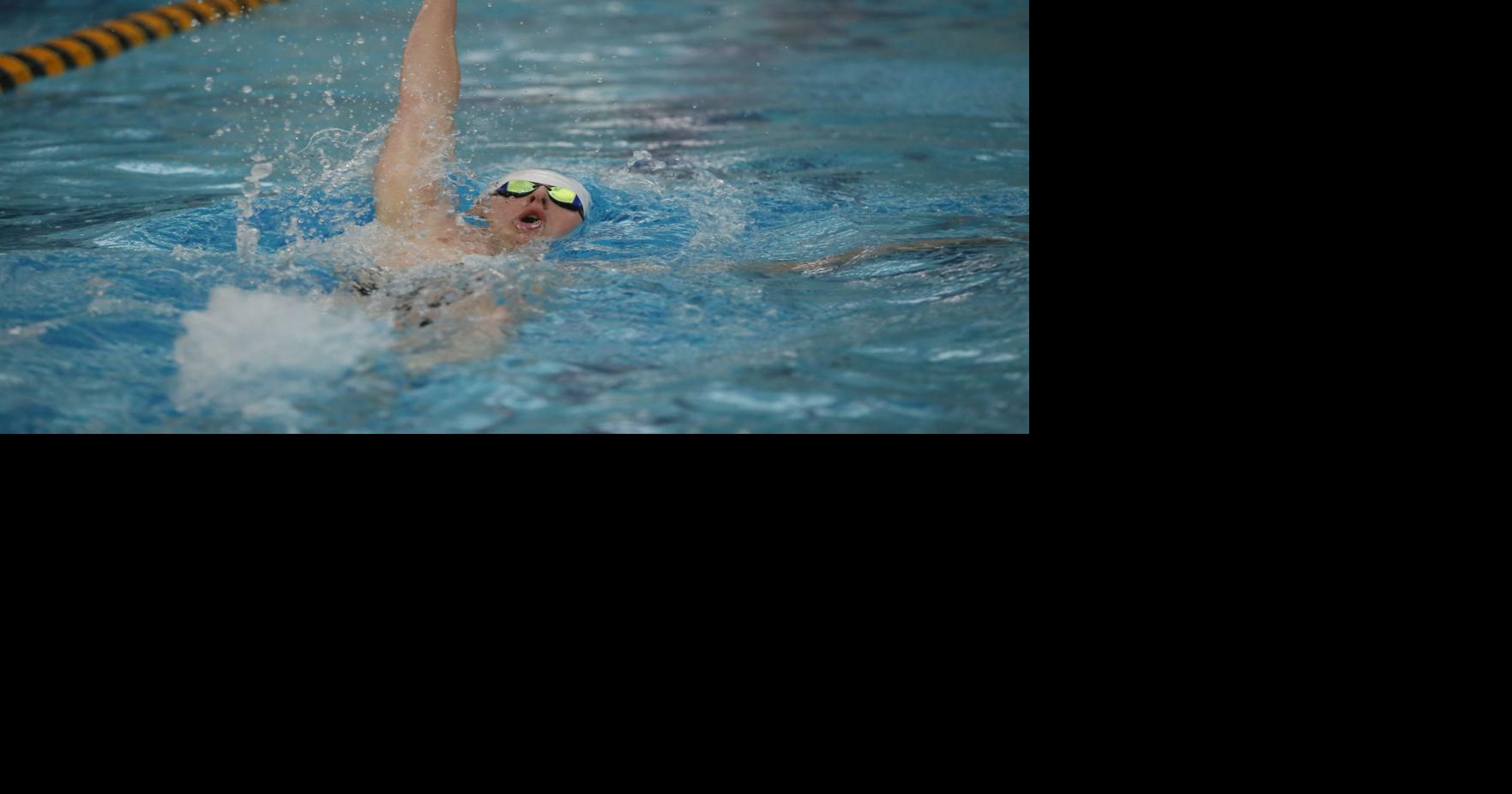 Bucs swim hangs tough to top Jenison | Sports | grandhaventribune.com
