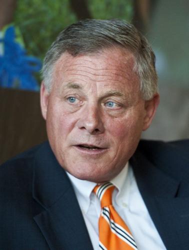 U.S. Sen. Richard Burr opposes Trump's remarks, but maintains support ...