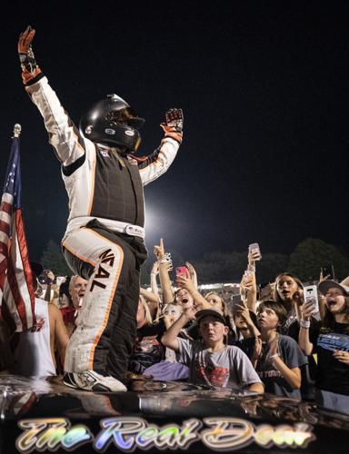 Bowman Gray Stadium's racing season to resume on Saturday night
