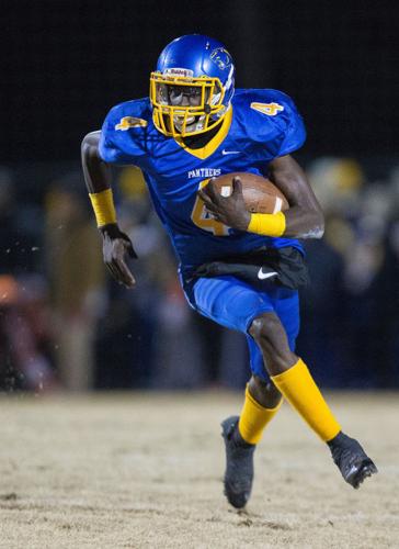 Emmanuel Moseley's speed helps Dudley football team take off
