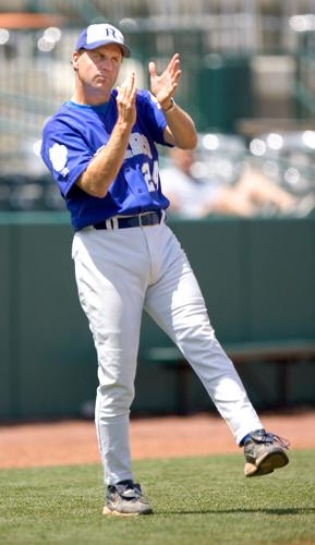 Ragsdale baseball coach Donnie Maness earns 400 career wins