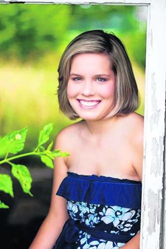 Family of victim in I-40 crash to accept her diploma today