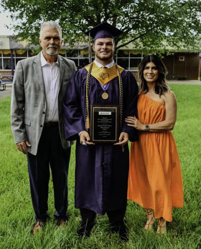 Tuggle and Widerman named 2024 Gildan Scholarship Athletes of the Year