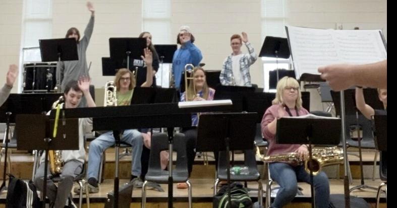 High school jazz band, county's new youth choir to highlight Caroling ...