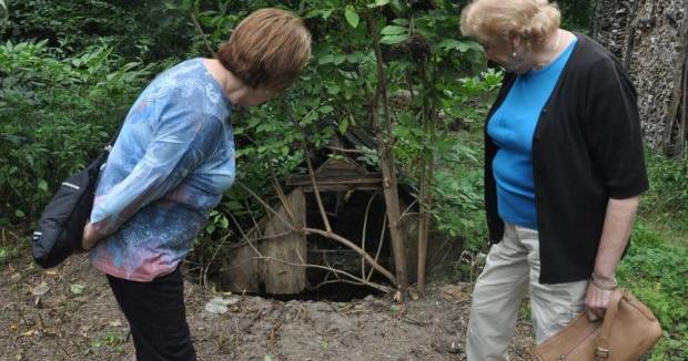Holocaust survivors to speak about revisiting hiding places