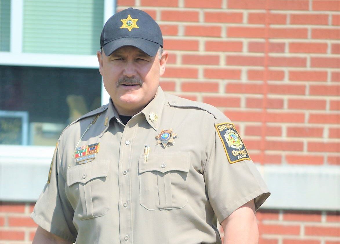 A bittersweet feeling: Bullins retires after 30 years with sheriff's ...