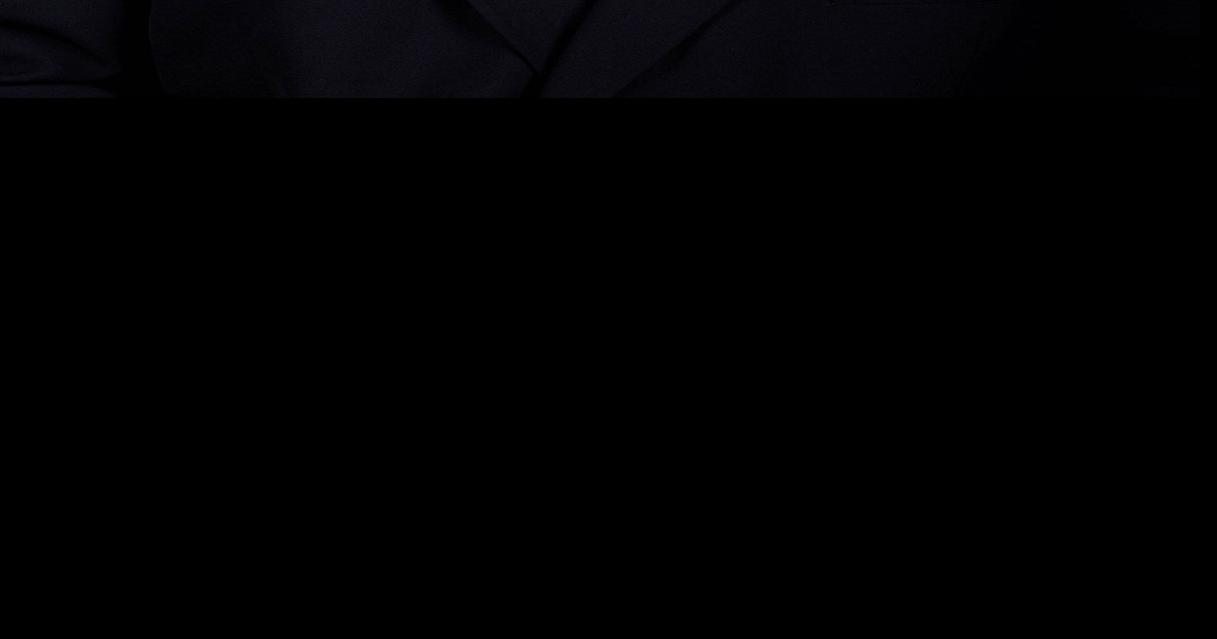 Ebron waits his turn to star at Carolina