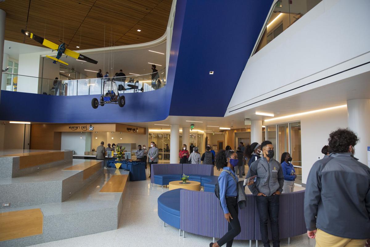 Aggies unveil new research complex