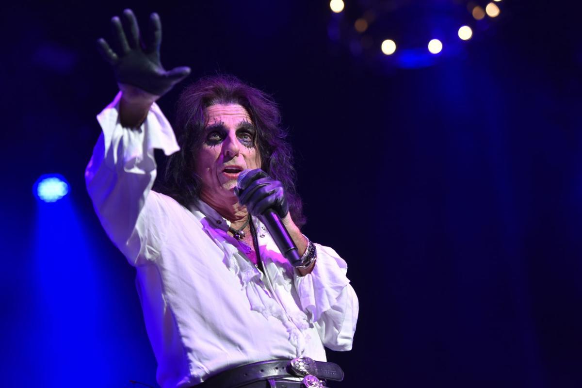 Get pre-sale tickets for Alice Cooper concert in Greensboro