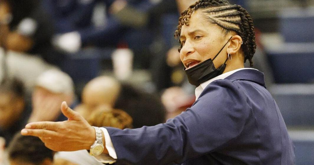 Shay Hayes works on building Northeast Guilford girls' hoops