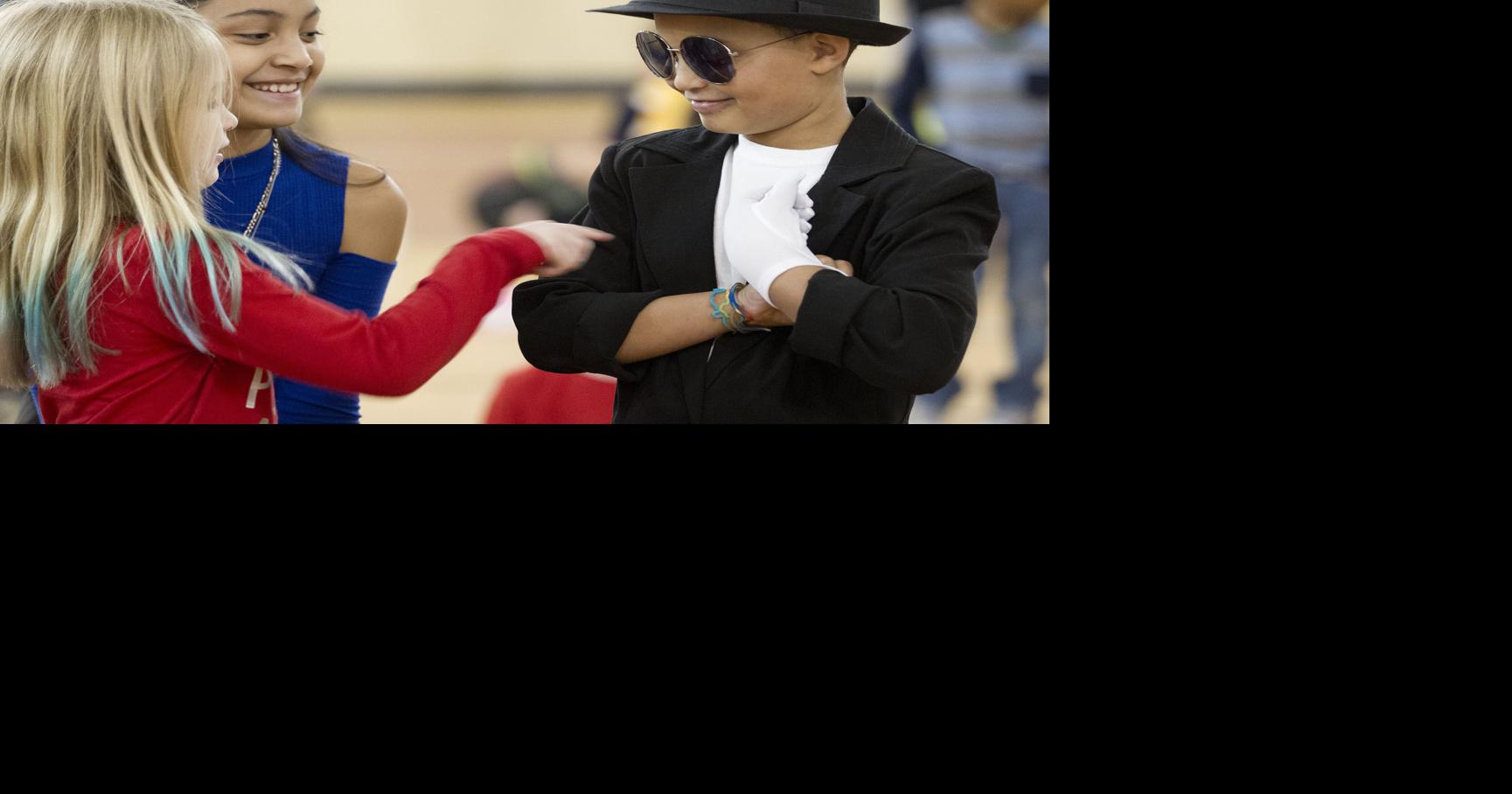 Living Wax Museum