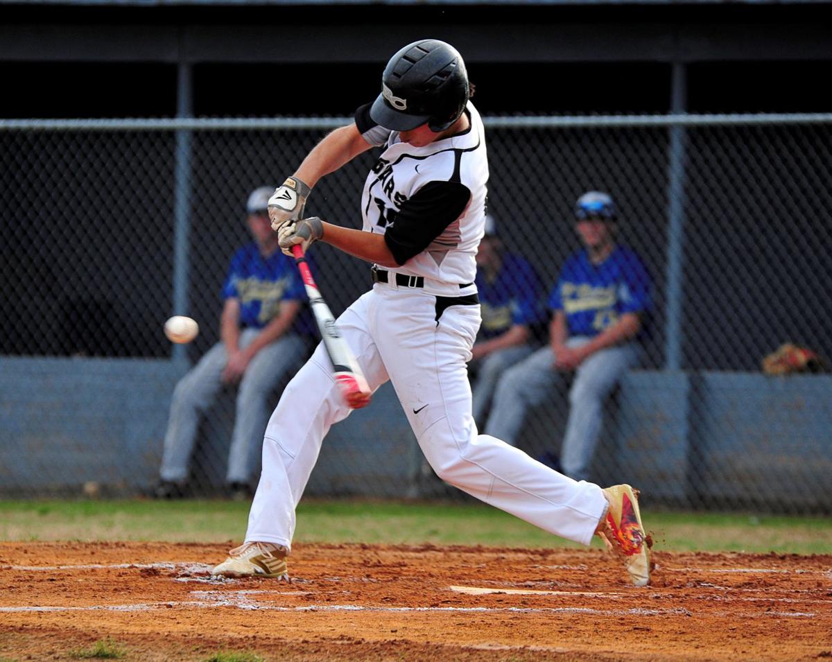 Zarate commits to play at North Carolina