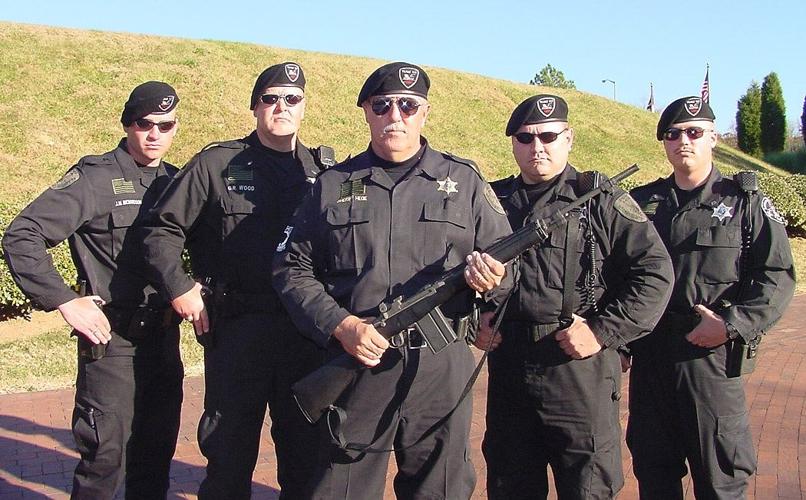 Deputies: Image ruled Hege