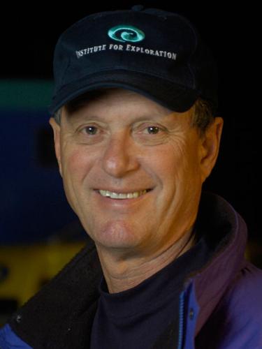 Explorer Robert Ballard enthralls audience with Titanic tales