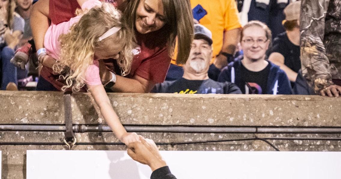 Bowman Gray Stadium driver Zach Brewer dies at age 44