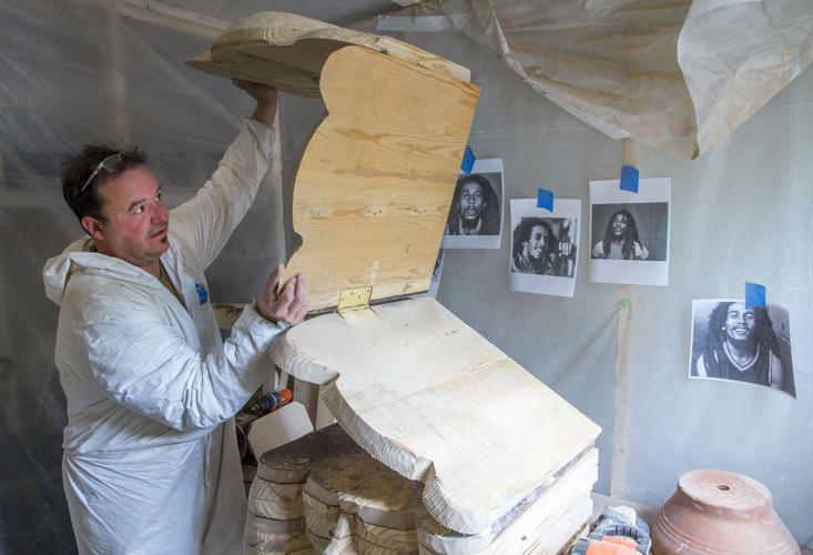 Artist Felix Semper gives sculpture a new twist (Video)