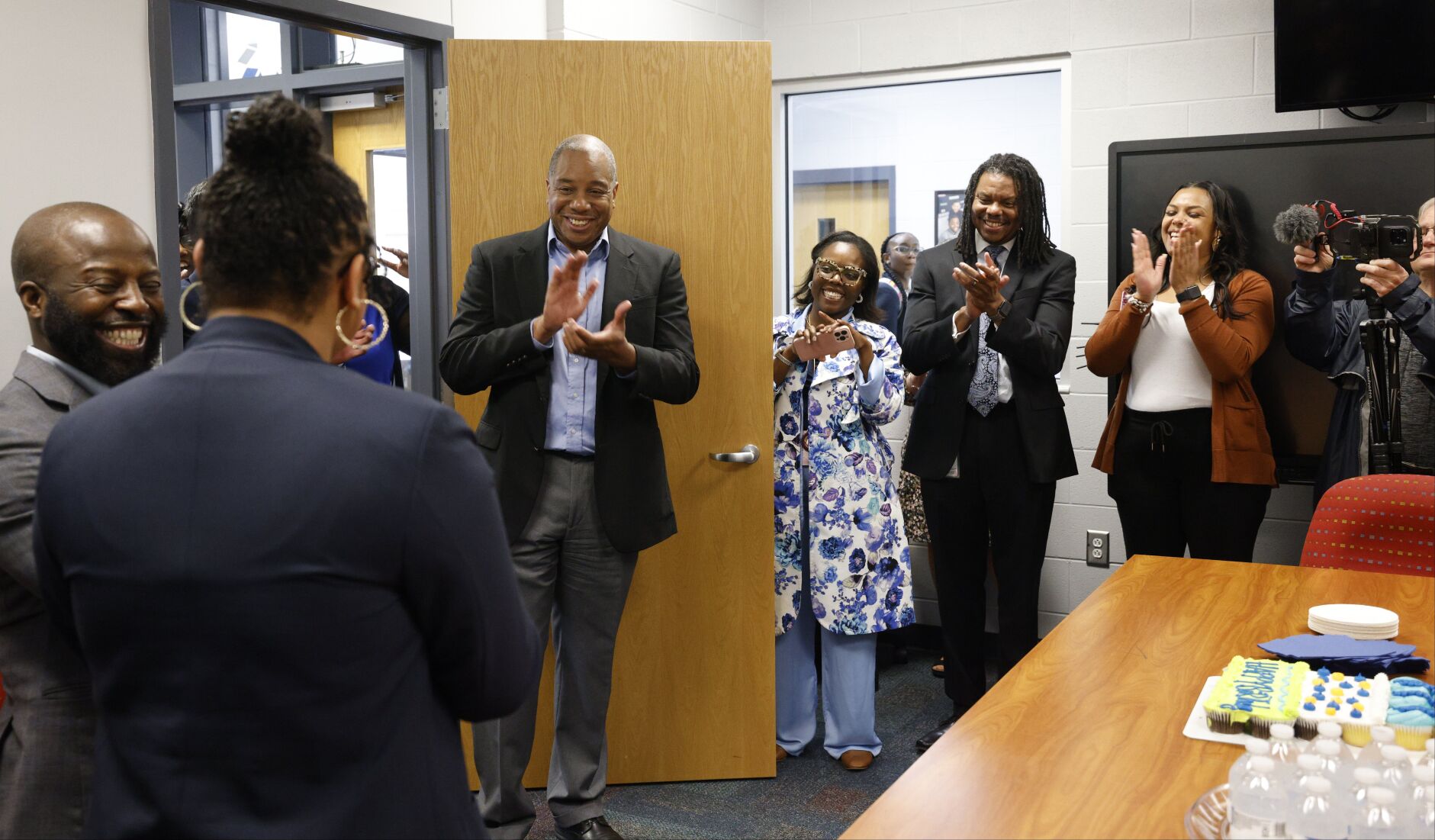 NC superintendent Mo Green visits Guilford County school