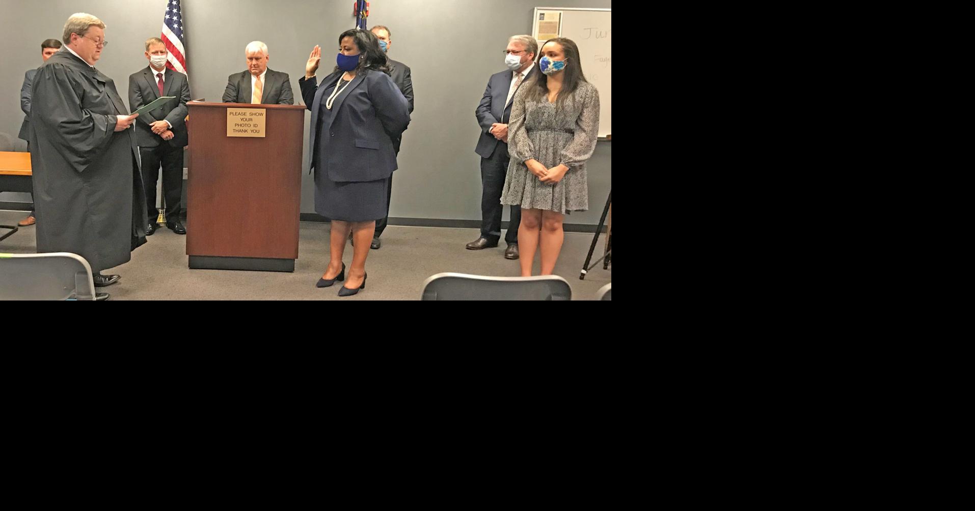 Kreuziger sworn in as a Juvenile Court judge | News | griffindailynews.com