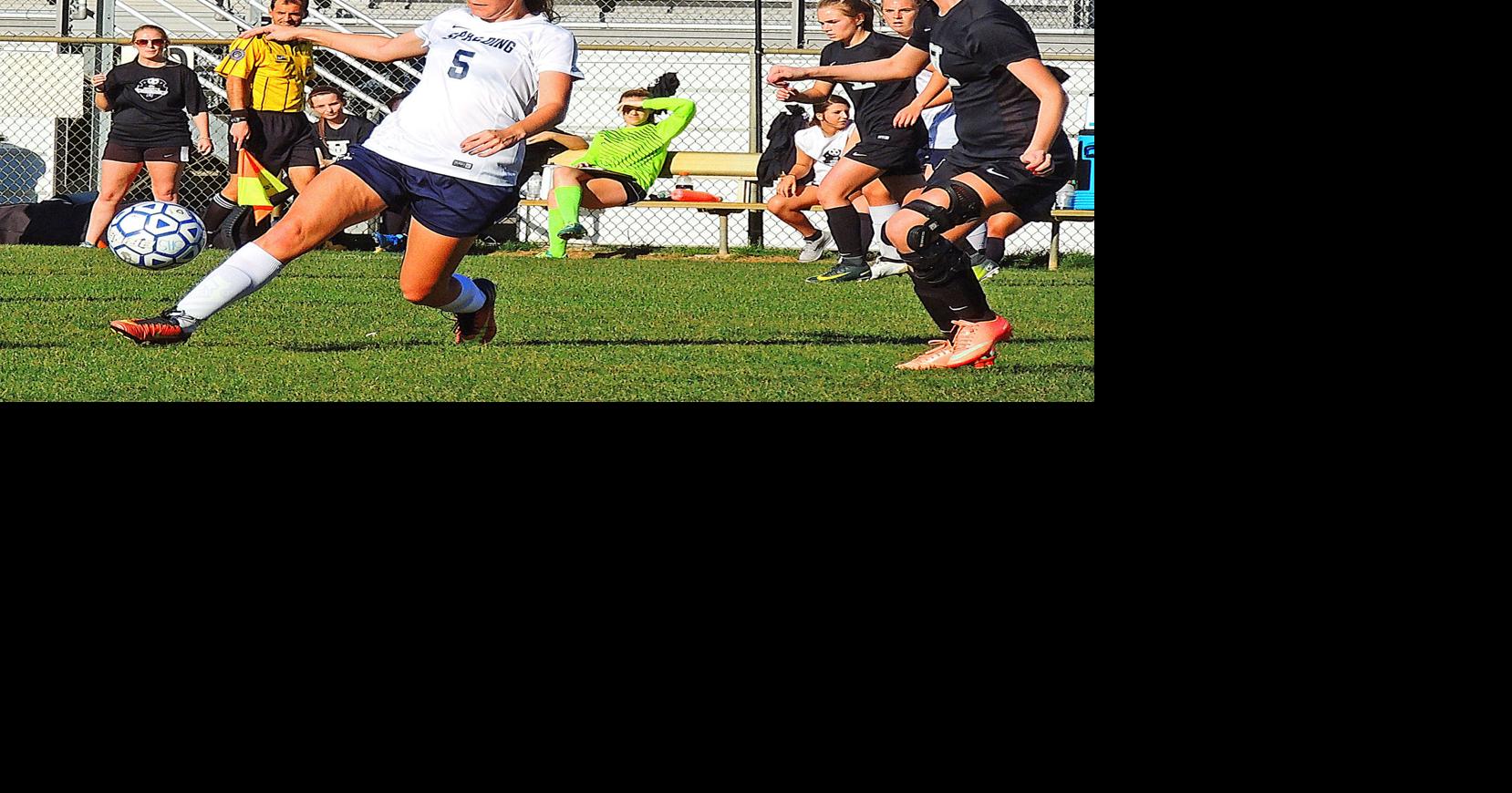 SPALDING SOCCER RICHLY REWARDED | Sports | griffindailynews.com