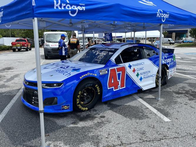 NASCAR driver Stenhouse meets fans at Kroger | Sports ...