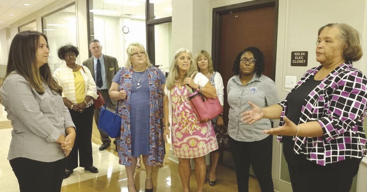 DHS commissioner, state officials tour senior center | News ...