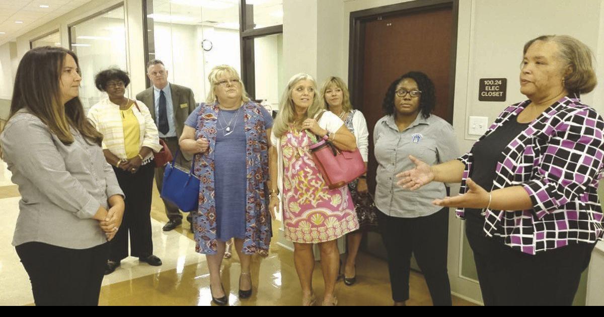 DHS commissioner, state officials tour senior center | News ...