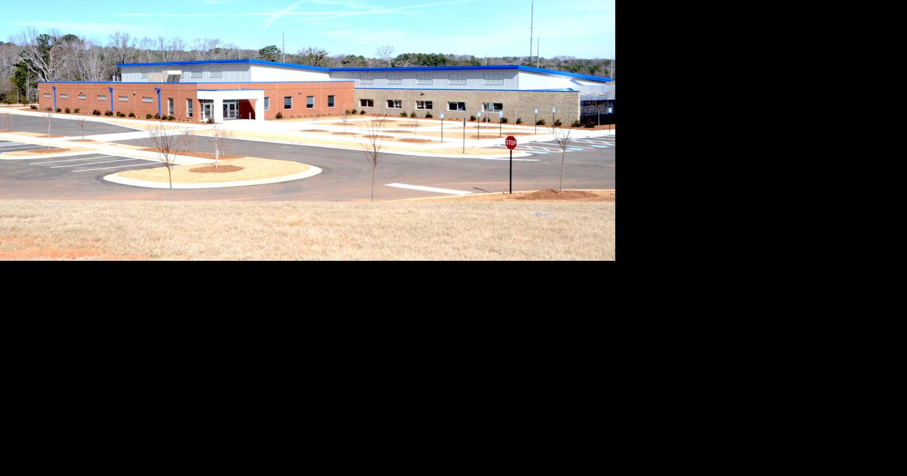 Spalding County commissioners vote to cut aquatic center rates to half ...