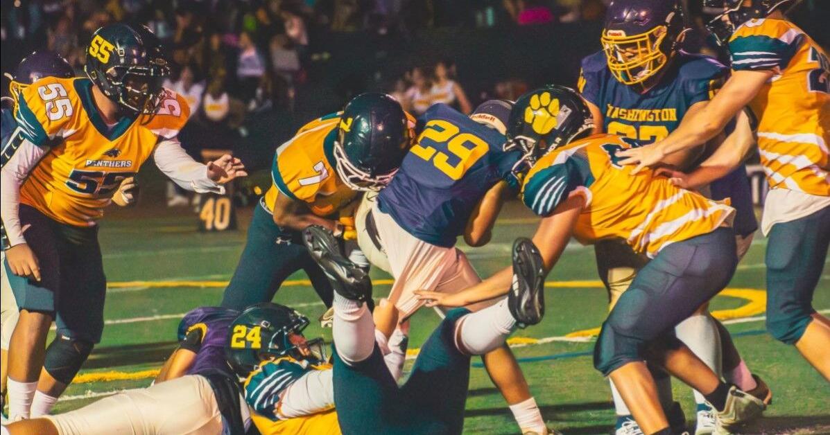 Geckos football dominate Panthers 36-0 | Sports | guampdn.com