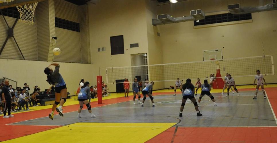 Knights fight off Manta Rays in 3 sets | Sports | guampdn.com