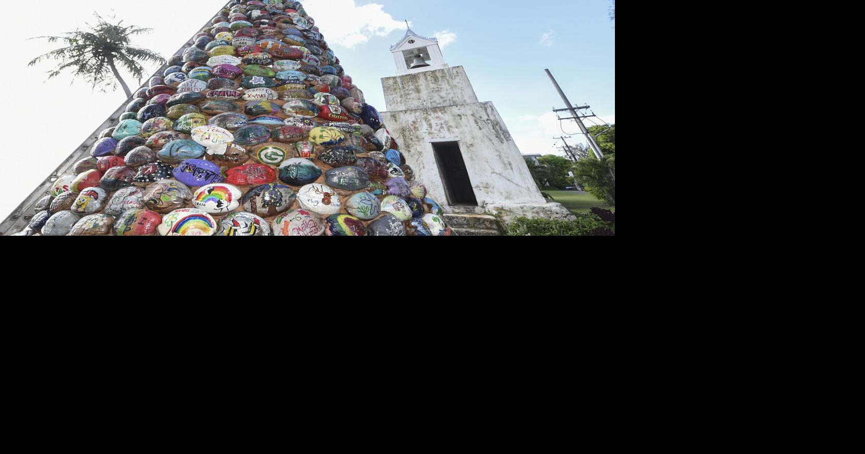 Malesso' coconut 'Christmas tree' tradition continues | News | guampdn.com