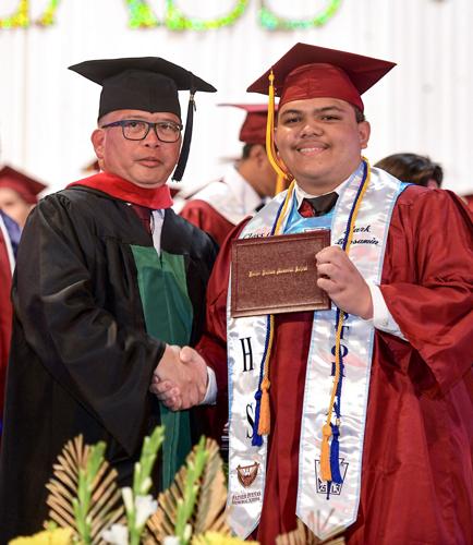 20240501 FDMS graduation 21.jpg | Multimedia | guampdn.com