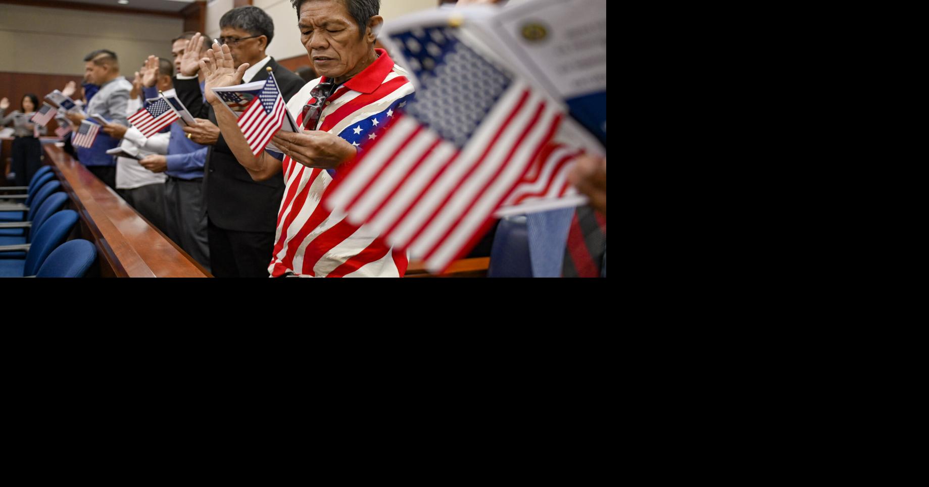 31 receive US citizenship at naturalization ceremony | Multimedia ...