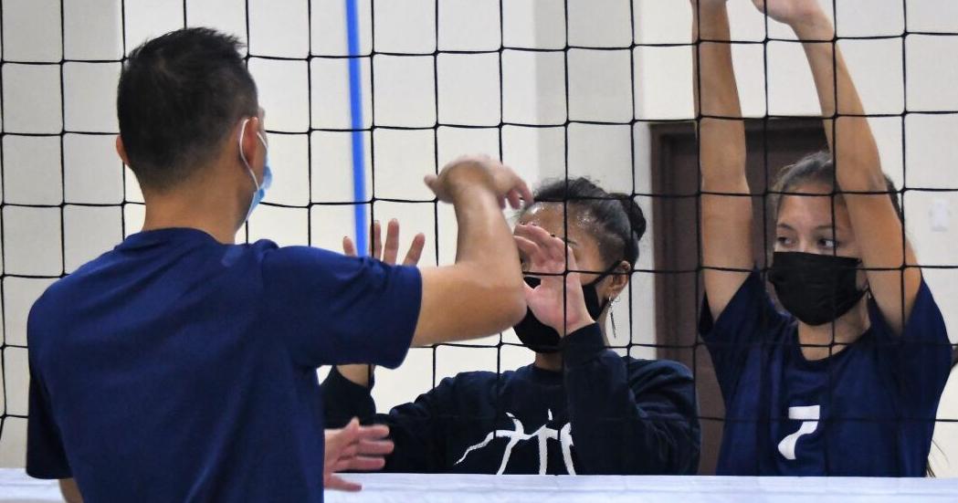 Academy coach Manny Guarin offers volleyball camp for middle school ...