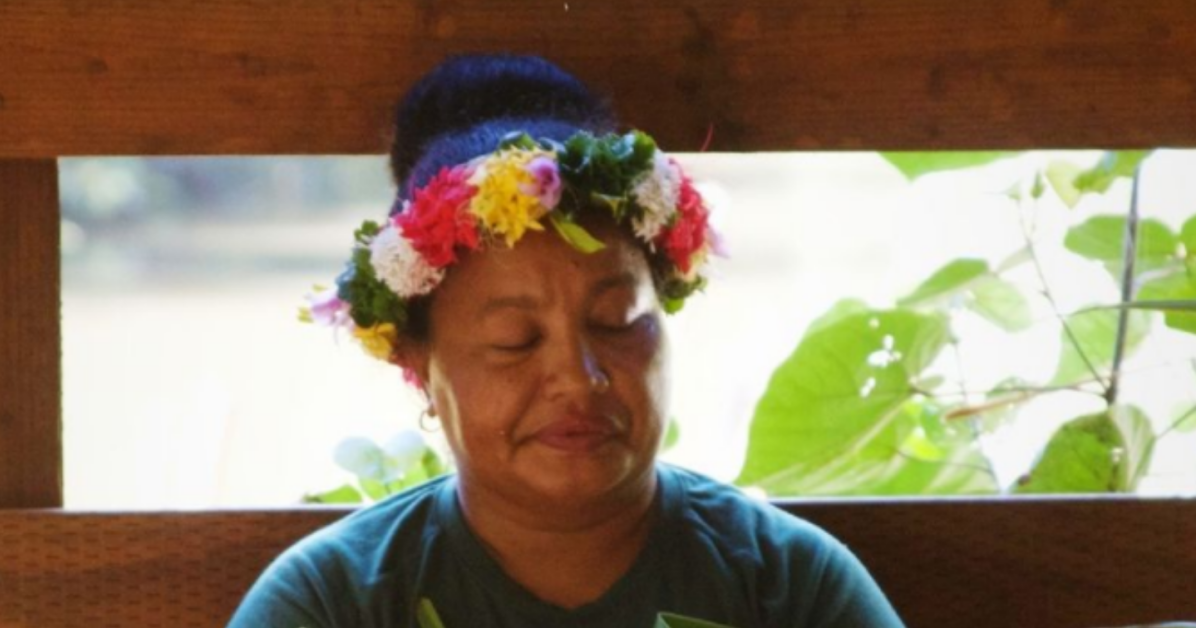 Mwarmwar making and cultural exchange at Valley of the Latte ...