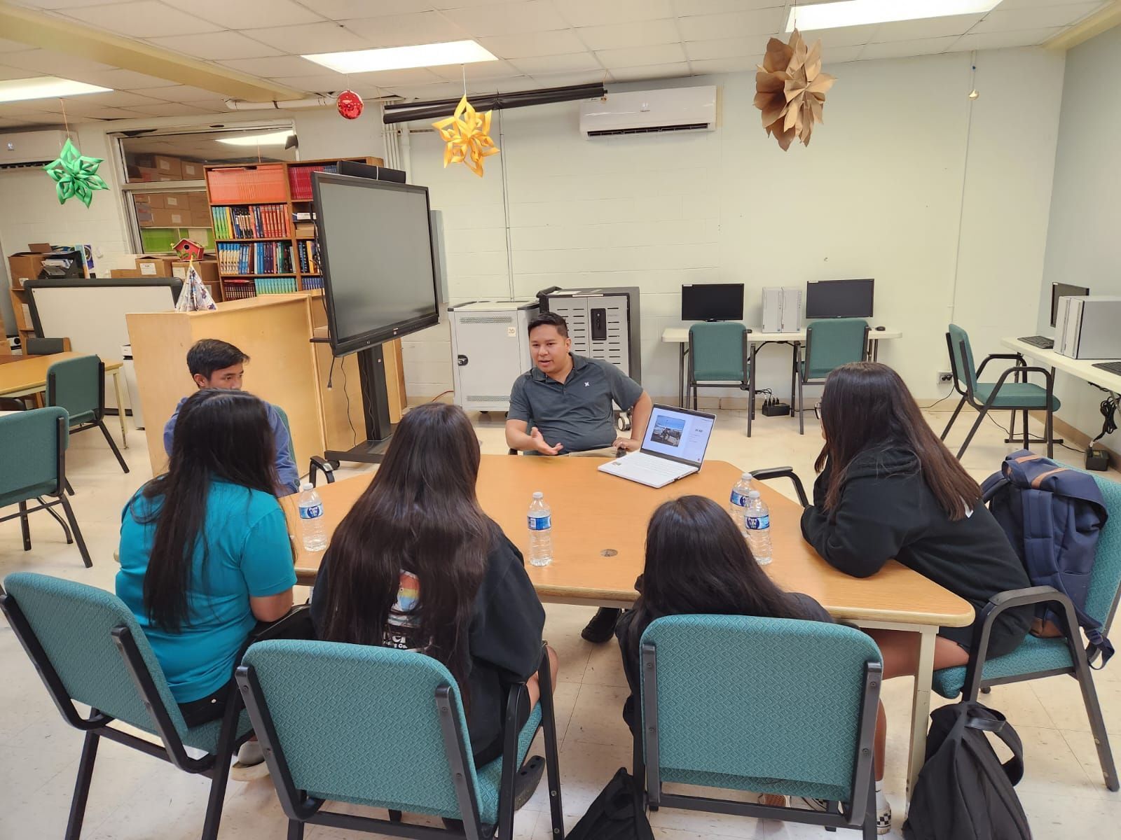 Guahan Academy's charter renewal application draws overwhelming support ...