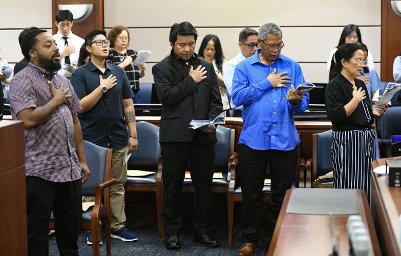 PHOTOS: Naturalization ceremony welcomes 34 new American citizens ...