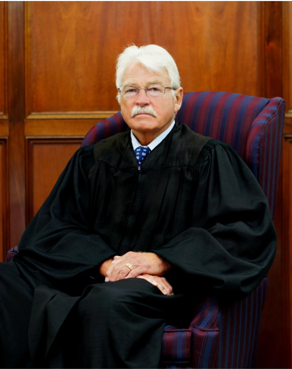 Senior Judge Alex R. Munson, pillar of CNMI Judiciary, dies at 84 ...