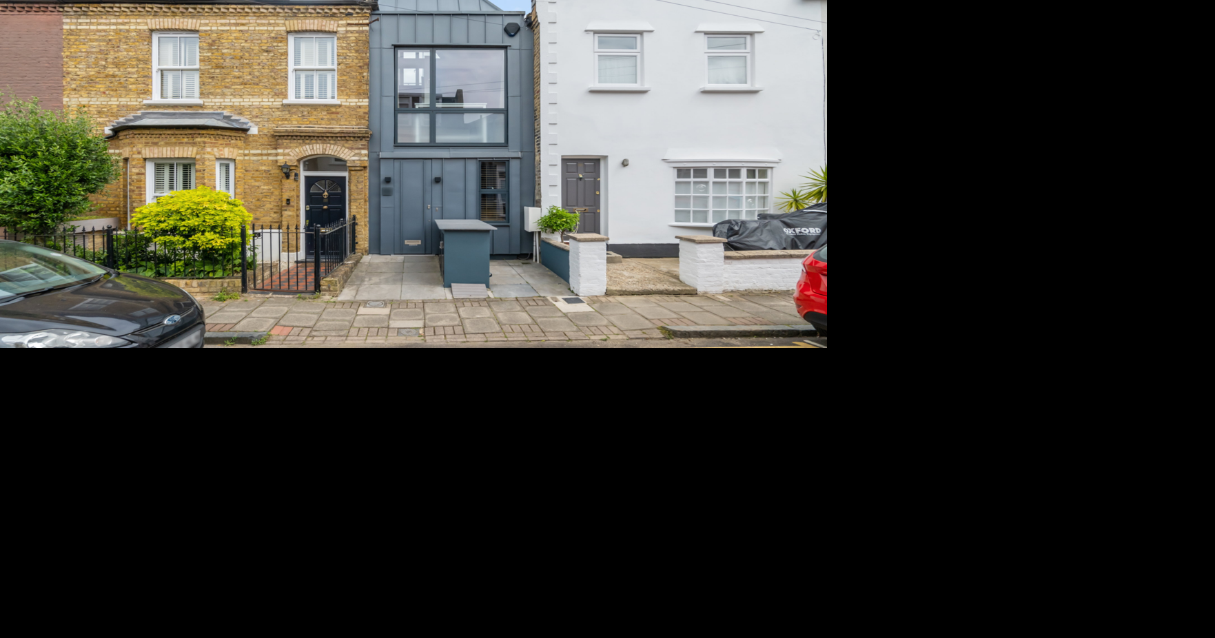 London’s narrowest home on sale for nearly $700,000 | National News ...