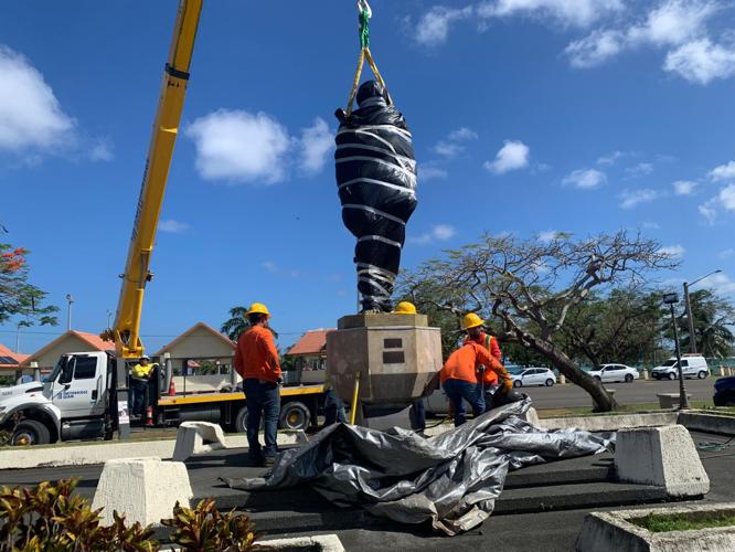 New Chief Kepuha statue now stands in Hagåtña | News | guampdn.com