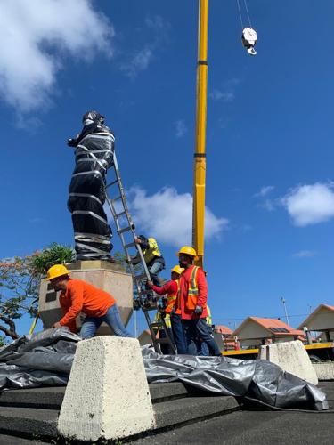 New Chief Kepuha statue now stands in Hagåtña | News | guampdn.com