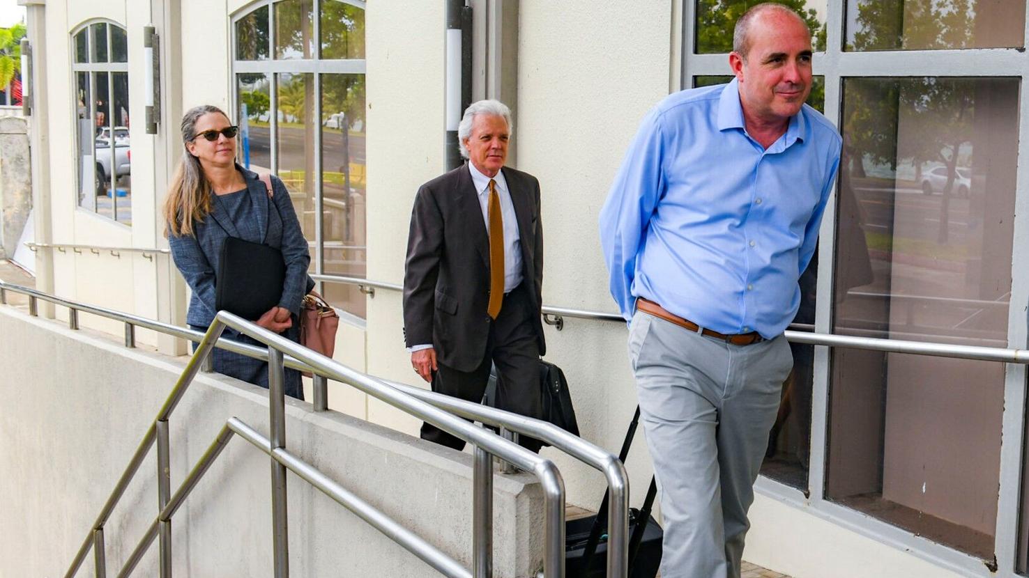 Jury to view helicopters in Hansen trial | News | guampdn.com