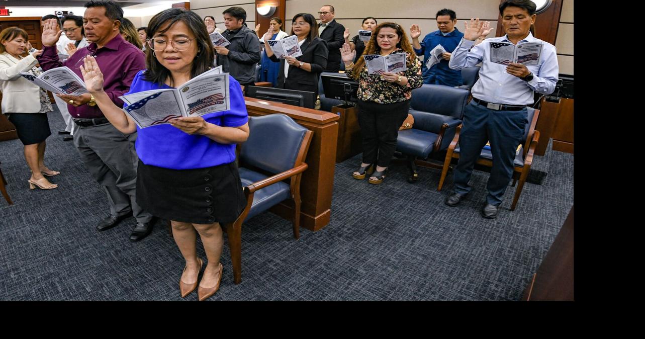 PHOTOS: Guam welcomes 34 new US citizens | Multimedia | guampdn.com