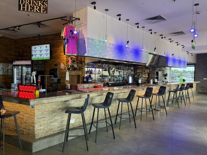 Tony Roma's grand reopening in mid-December, under ownership of Boonies ...