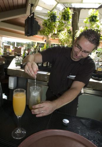 Enjoy the sounds of summer at Hilton Tree Bar | Lifestyle | guampdn.com