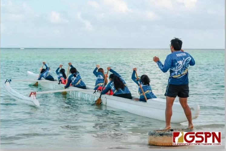 High school paddlers stroke into 2024 season | Sports | guampdn.com