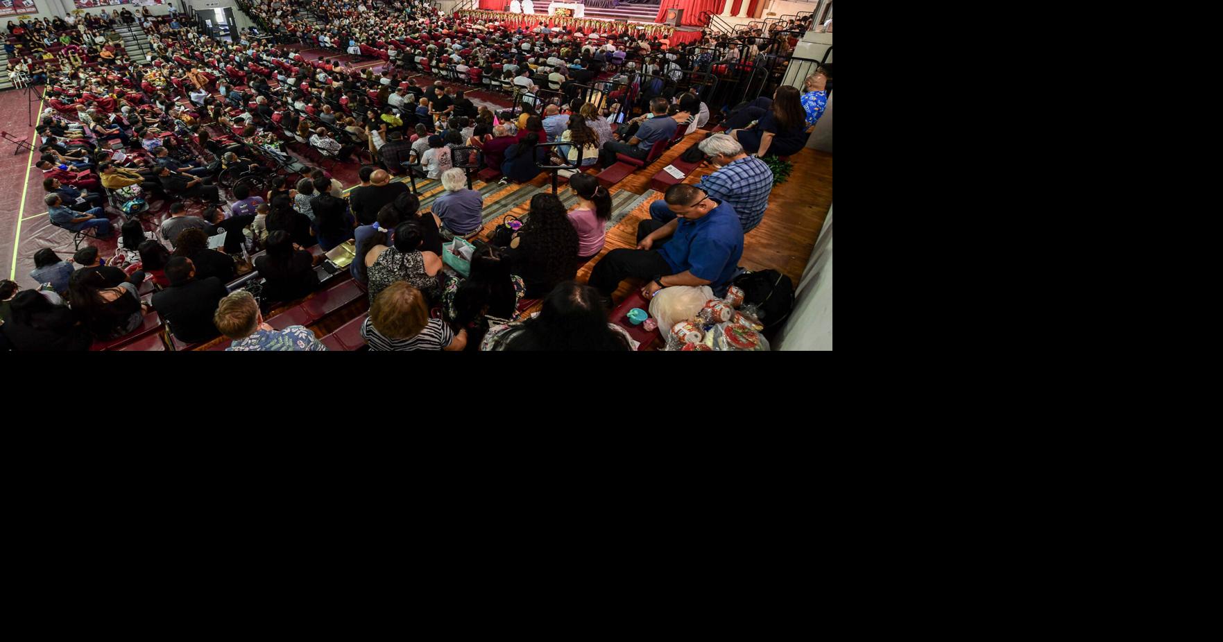 20240501 FDMS graduation 04.jpg | Multimedia | guampdn.com